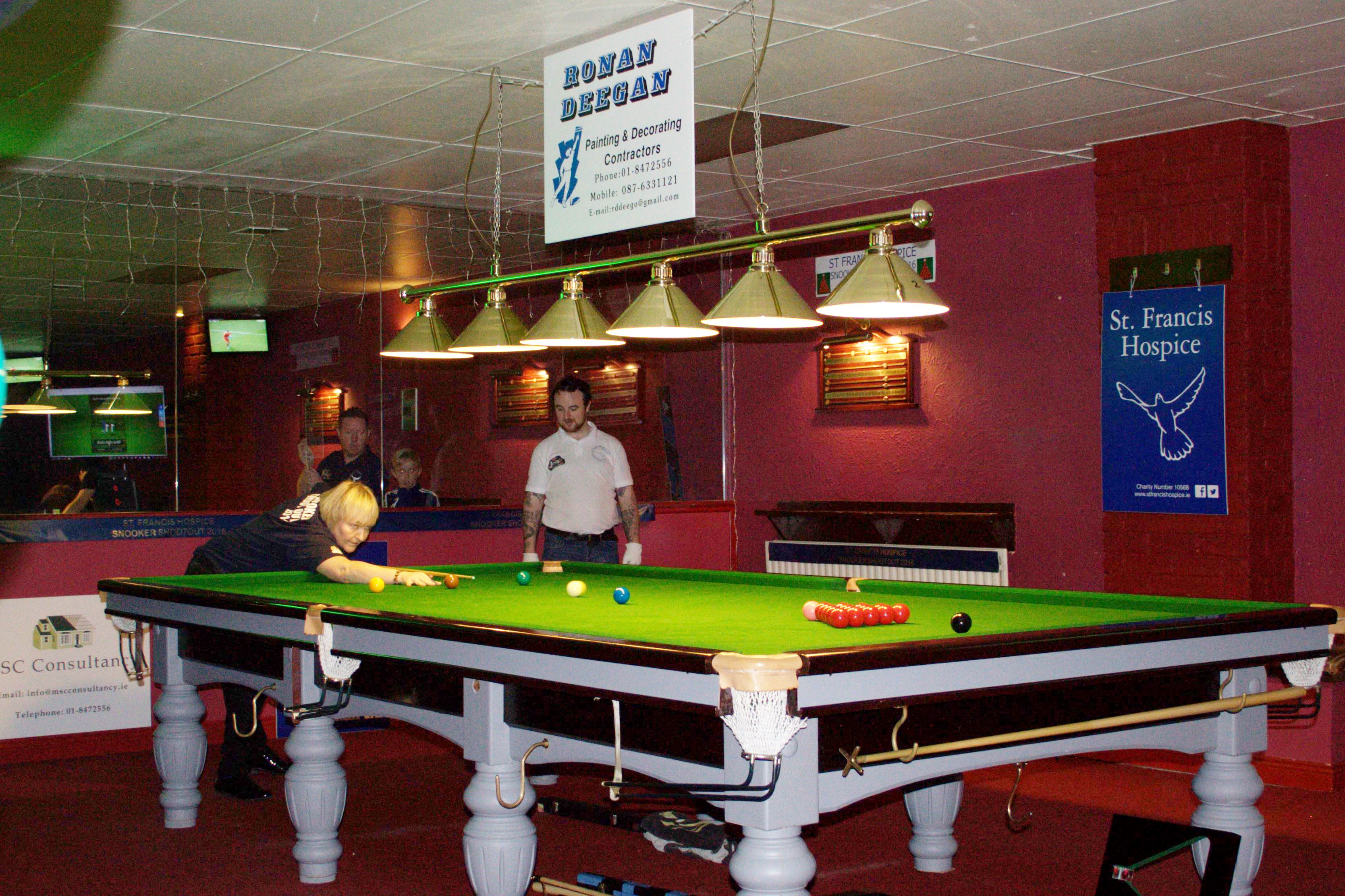 Annette breaking off | Republic of Ireland Ladies Snooker Association